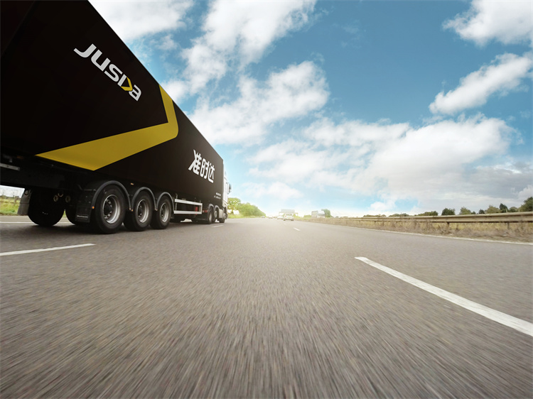 Performance Trucking Unveiled: A Guide to Essential Accessories